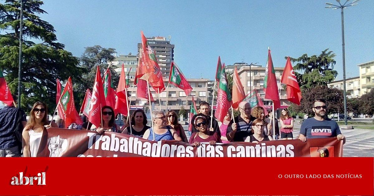 A luta é a resposta à insistência da Uniself na precariedade e ...